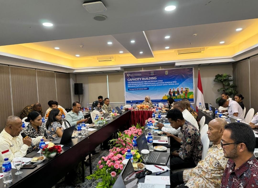 Dua Pimpinan OPD Kaimana Ikuti Capacity Building Konsinyering Penyusunan Laporan Kinerja TPID ...