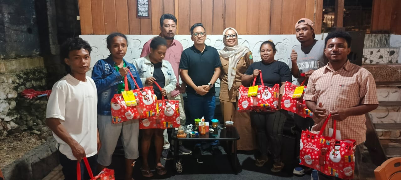 Tebarkan Kebahagiaan, Anggota DPR PB Ahmad Kuddus Bagikan Ratusan ...